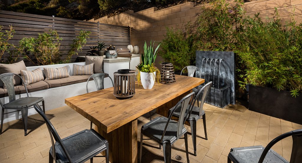 2775 Cahuenga - Lennar Resource Center